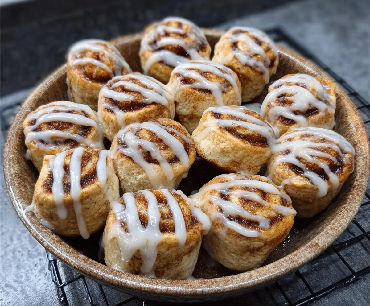 Easy Sourdough Cinnamon Roll Bites